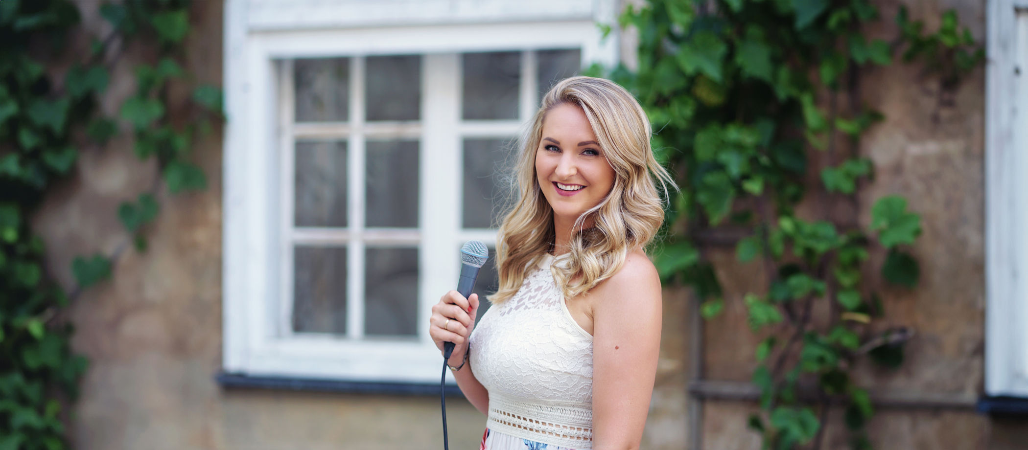 Infos zu Profi-Sängerin, Sprecherin und Moderatorin Lila